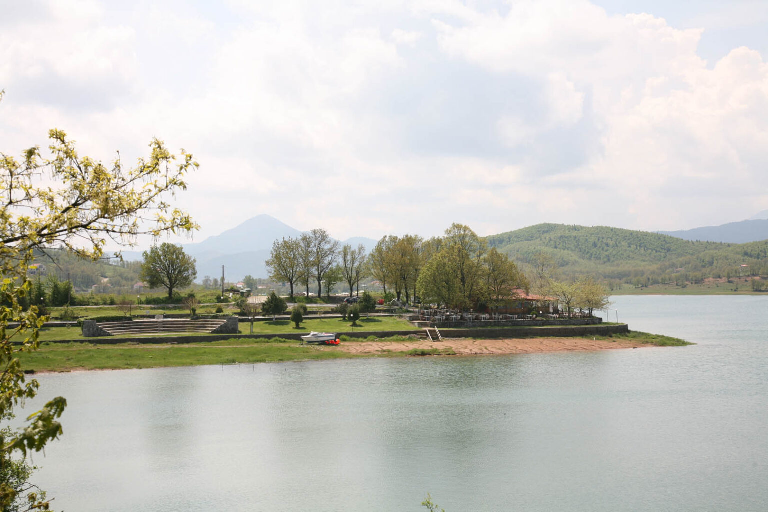 Πλαζ Λαμπερού – Λίμνη Πλαστήρα 4 εποχές